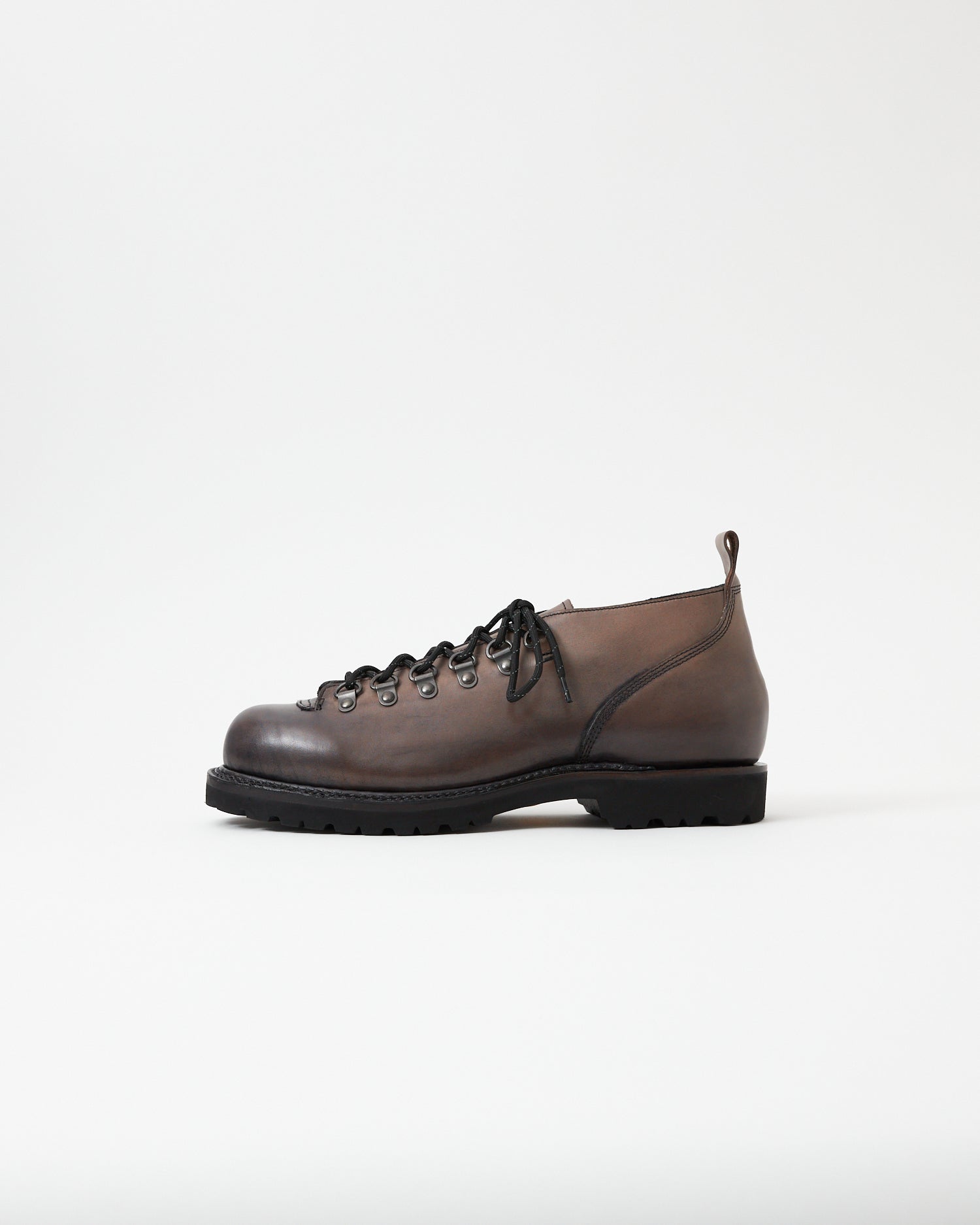 D-Type 01V Calfskin Gradient Brown – Paracia
